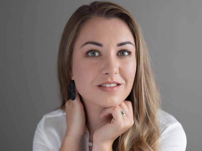 Featured Writer on Wellness: Jennifer Gold - Master Writer Mindset